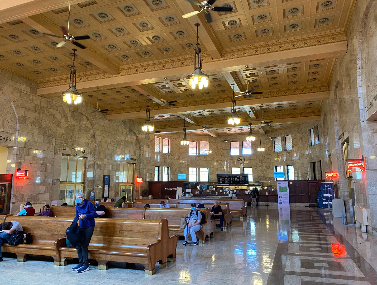 Get a Ride to Union Station Portland - Ride to PDX : MetroCar ...